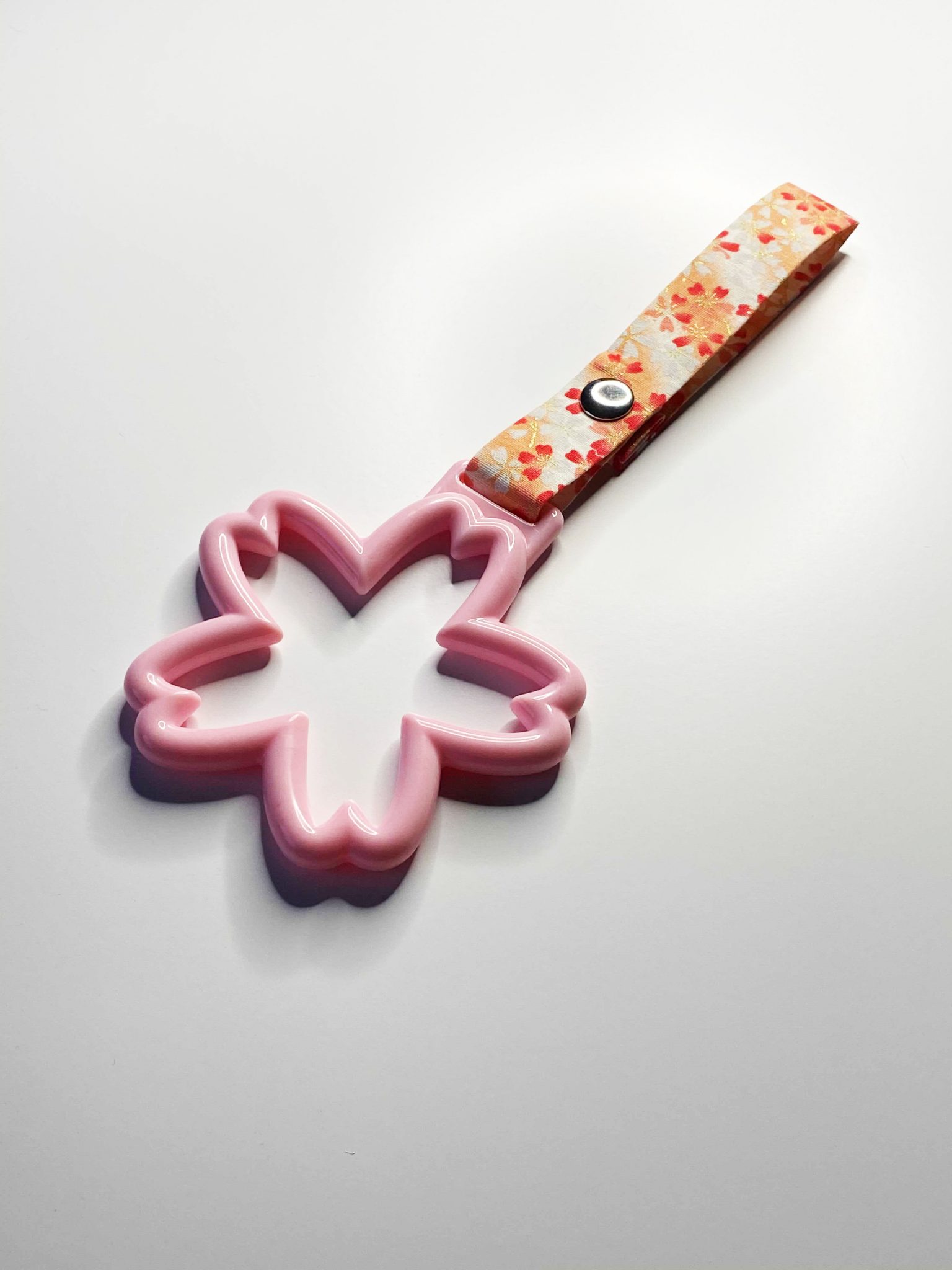 Tsurikawa JDM Ring Charm Japanese Sakura - Cherry Blossom Shaped Subway ...